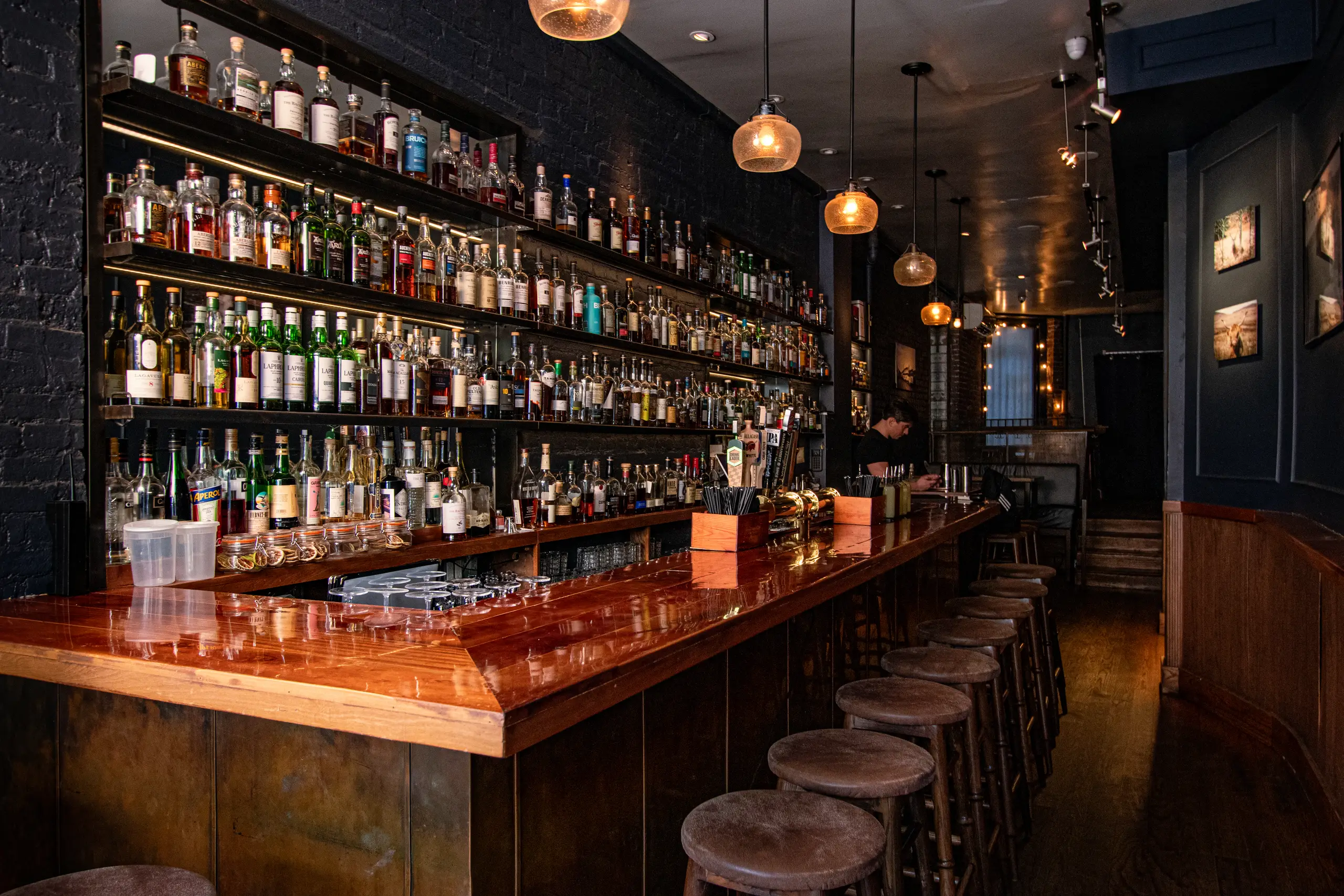 Book Miriam UWS Reservation Now on PartyPlace